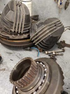 Motor met veel km - Bakker Motors Zaandam